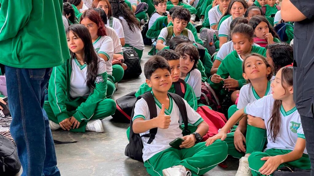 Seis mil estudiantes de Medellín participan de consejos estudiantiles